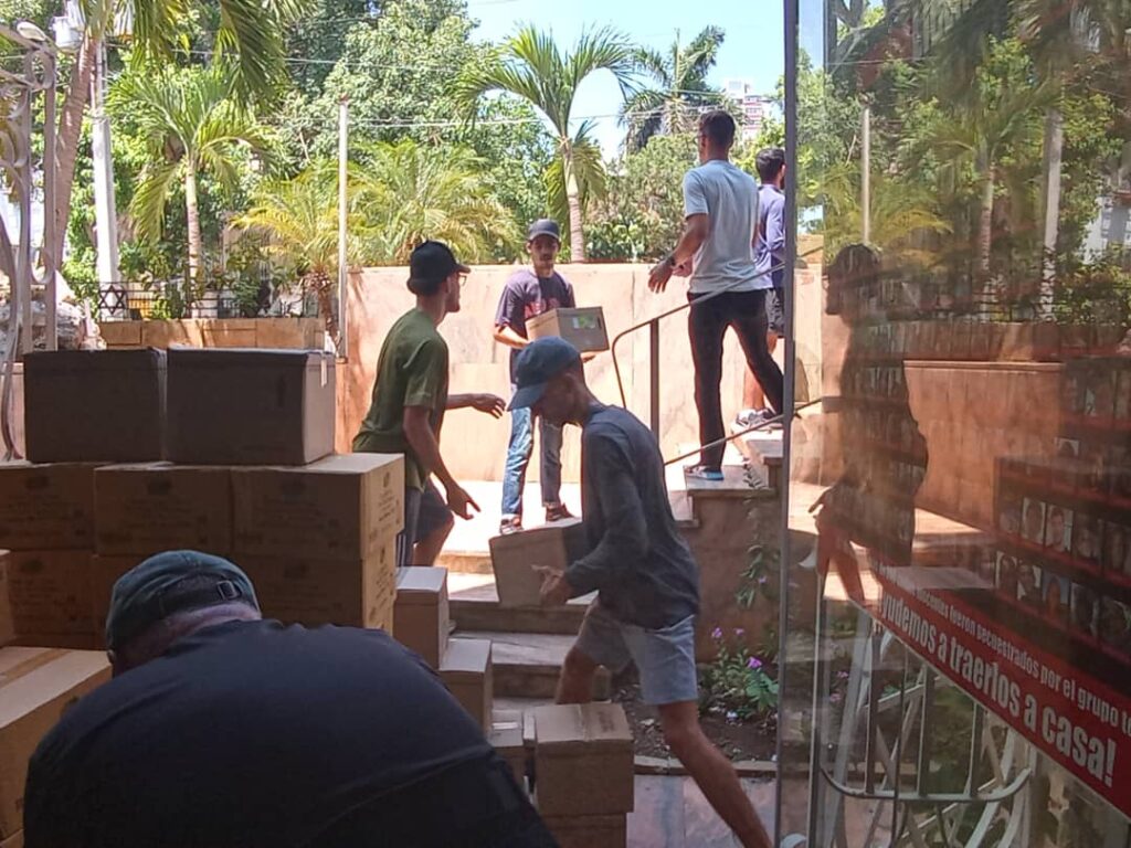 CUBA’S JEWISH COMMUNITY RECEIVES SHIPMENT OF KOSHER FOR PASSOVER FOOD ...